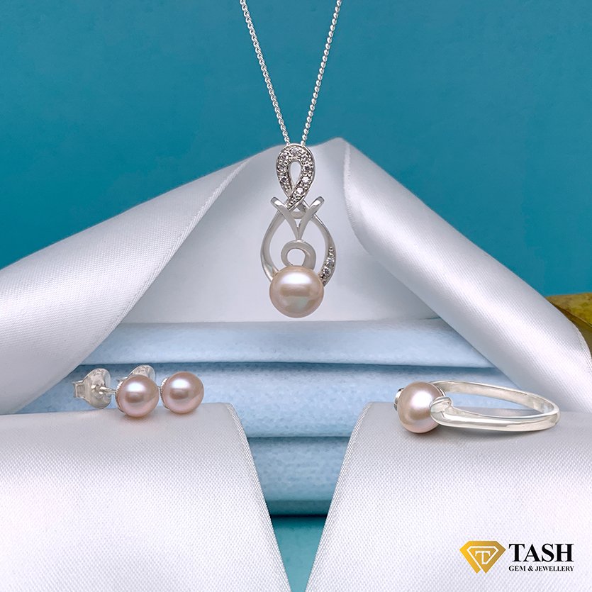 Keira Pink Pearl Jewelry Set - tashlk.com
